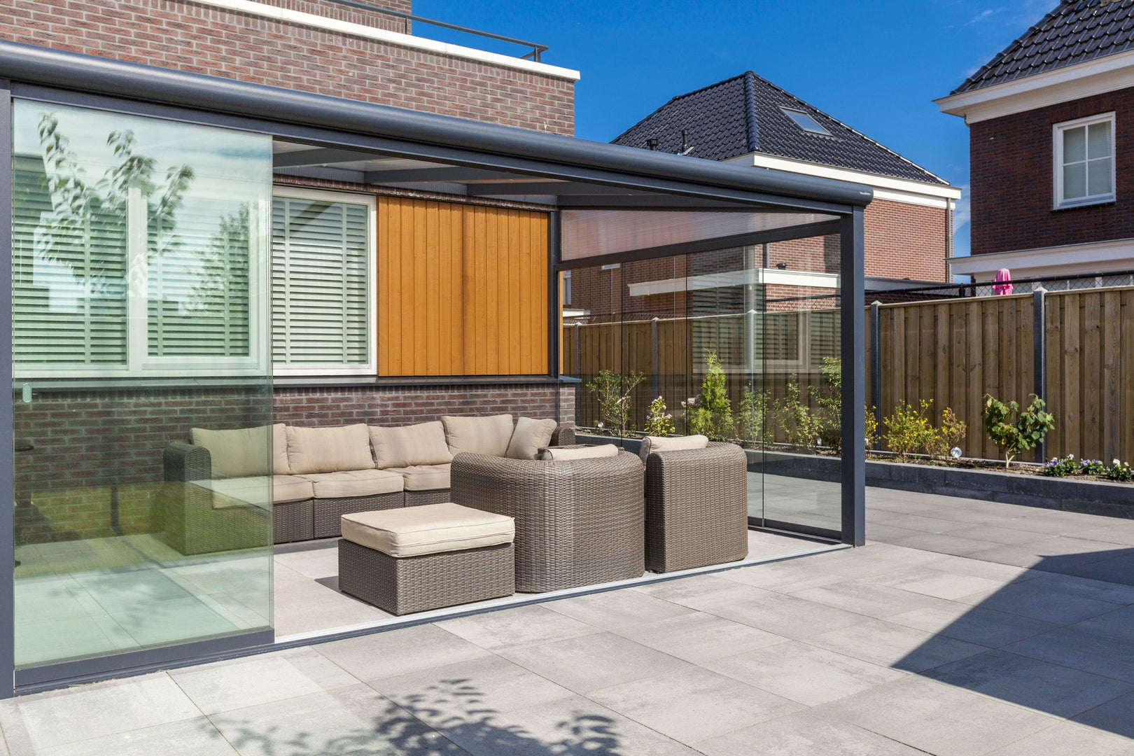 Deponti Verandas, Pergolas, Glass rooms for use all year round. – Verde ...
